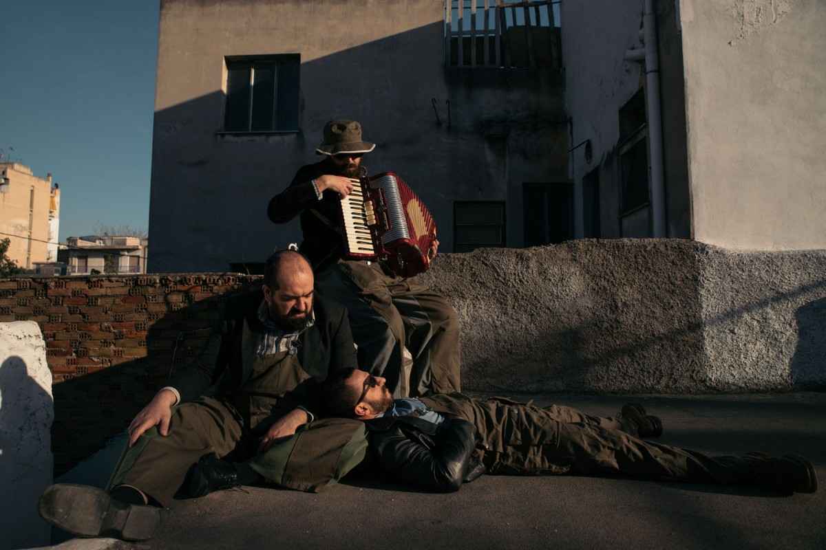 Trio Lumpen – Η Φράουλα» στο Θέατρο Βαφείο – Λάκης Καραλής - Cat Is Art